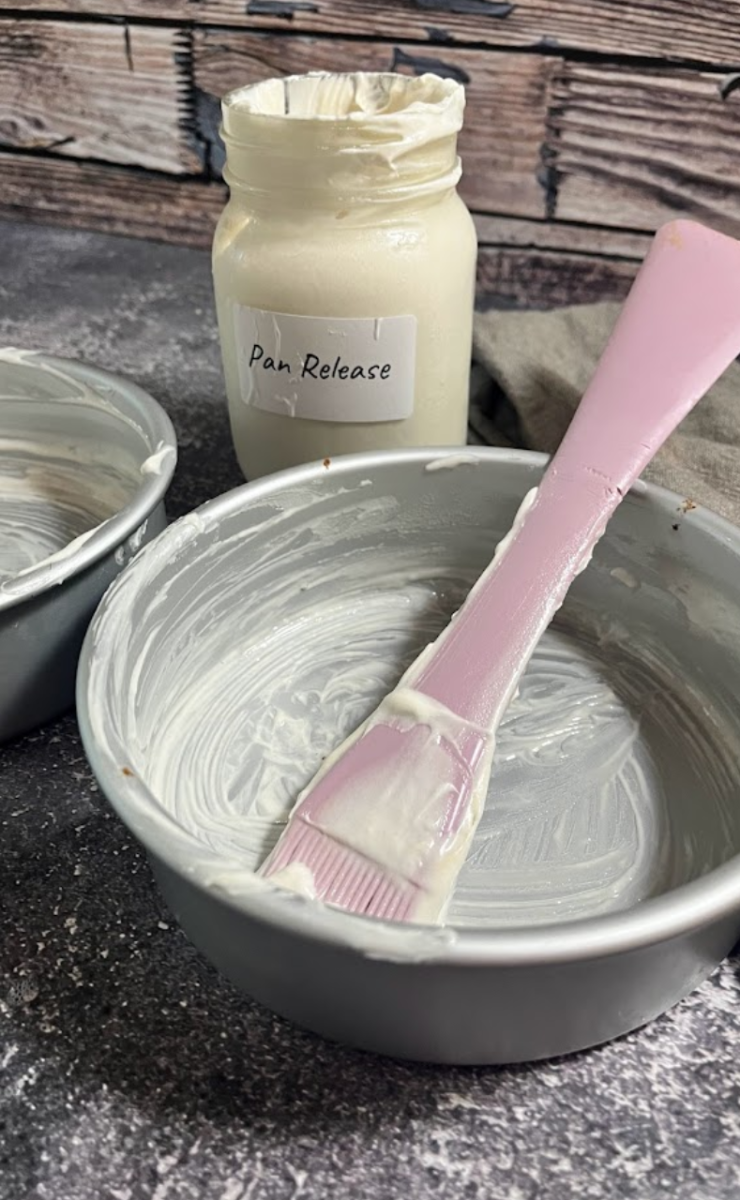 Homemade Pan Release (aka Pan Goop and Bakers Spray) - Better Baker Club