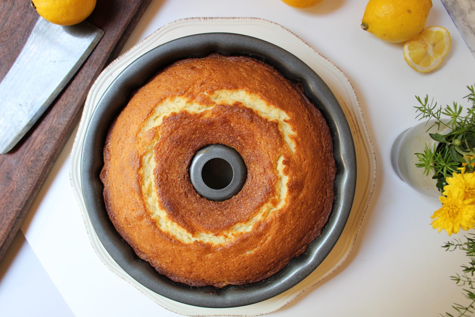 How Long To Cool A Cake Before Icing Better Baker Club how-long-to-cool-a-cake-before-icing-better-baker-club