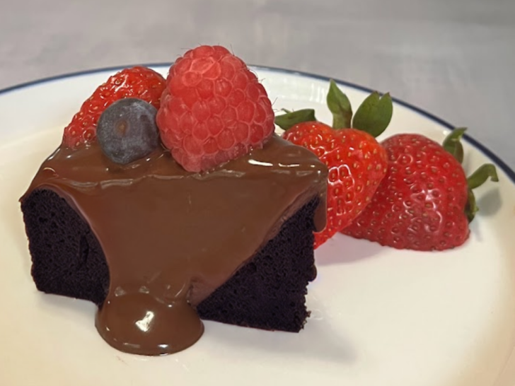 Decadent Sugar-Free Chocolate Cake with Stevia - Better Baker Club
