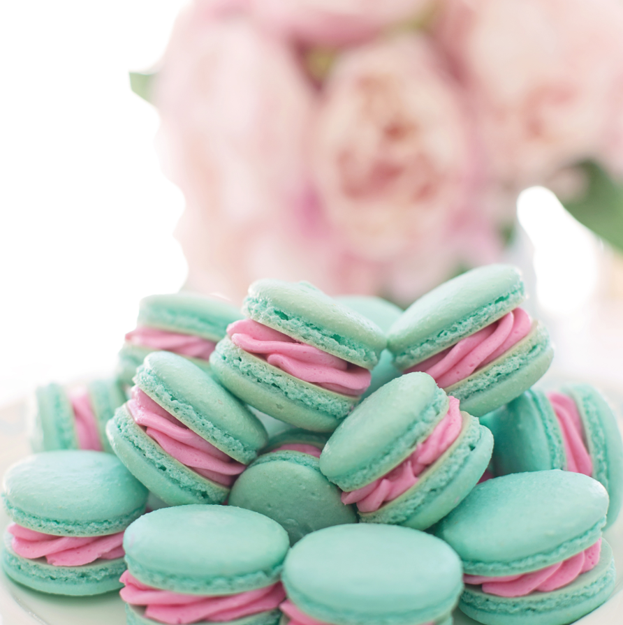 50 Best Cute and Creative Cookie Display Ideas - Better Baker Club