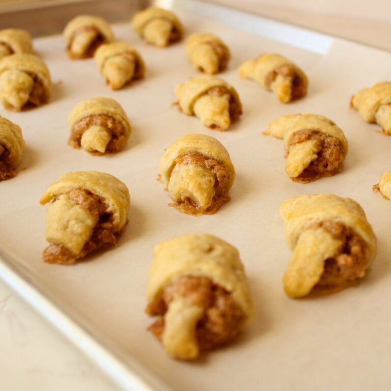 Easy Golden Grahams Snack Mix Recipe for S’mores - Better Baker Club